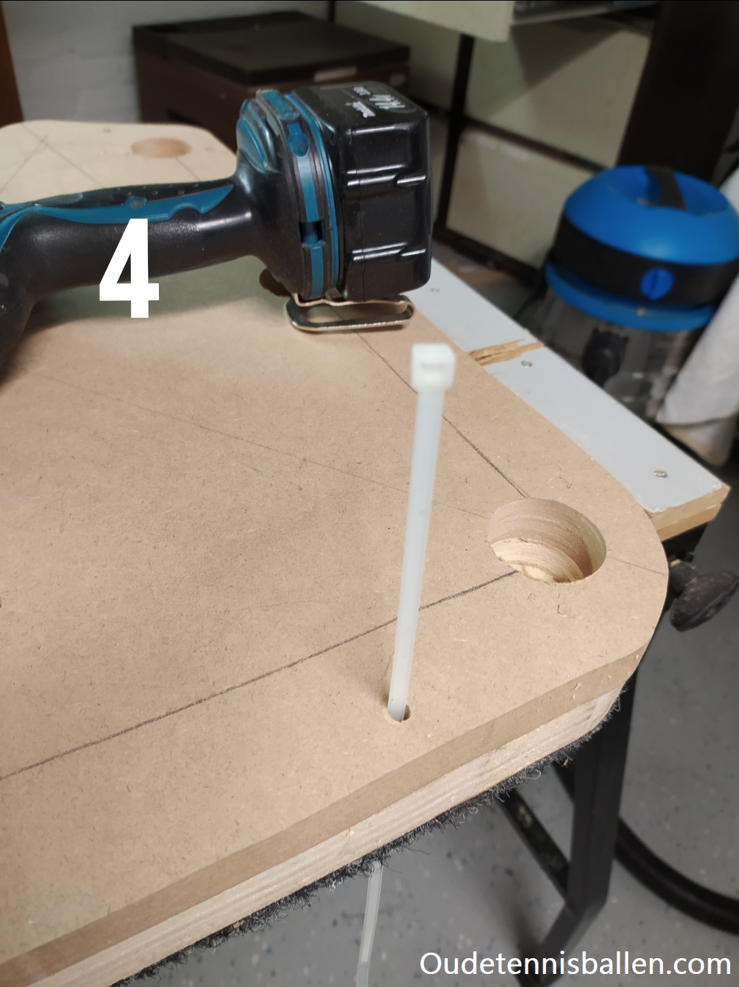 Tennis ball Drum Riser